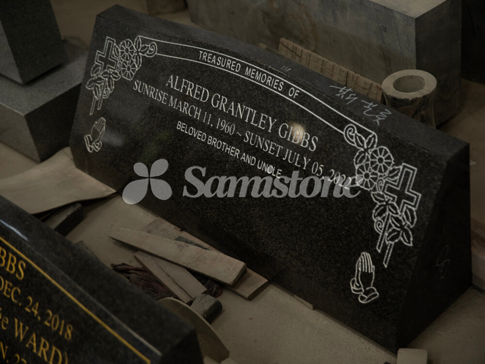 China Factory Slant Polished Serp Top Silver Sandblasting Granite ...