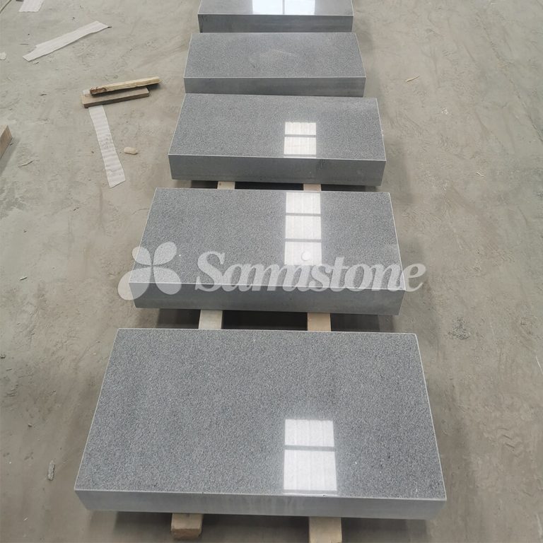 China Factory Civil Grey Granite Grass Markers Pillow Top Bevel Markers ...